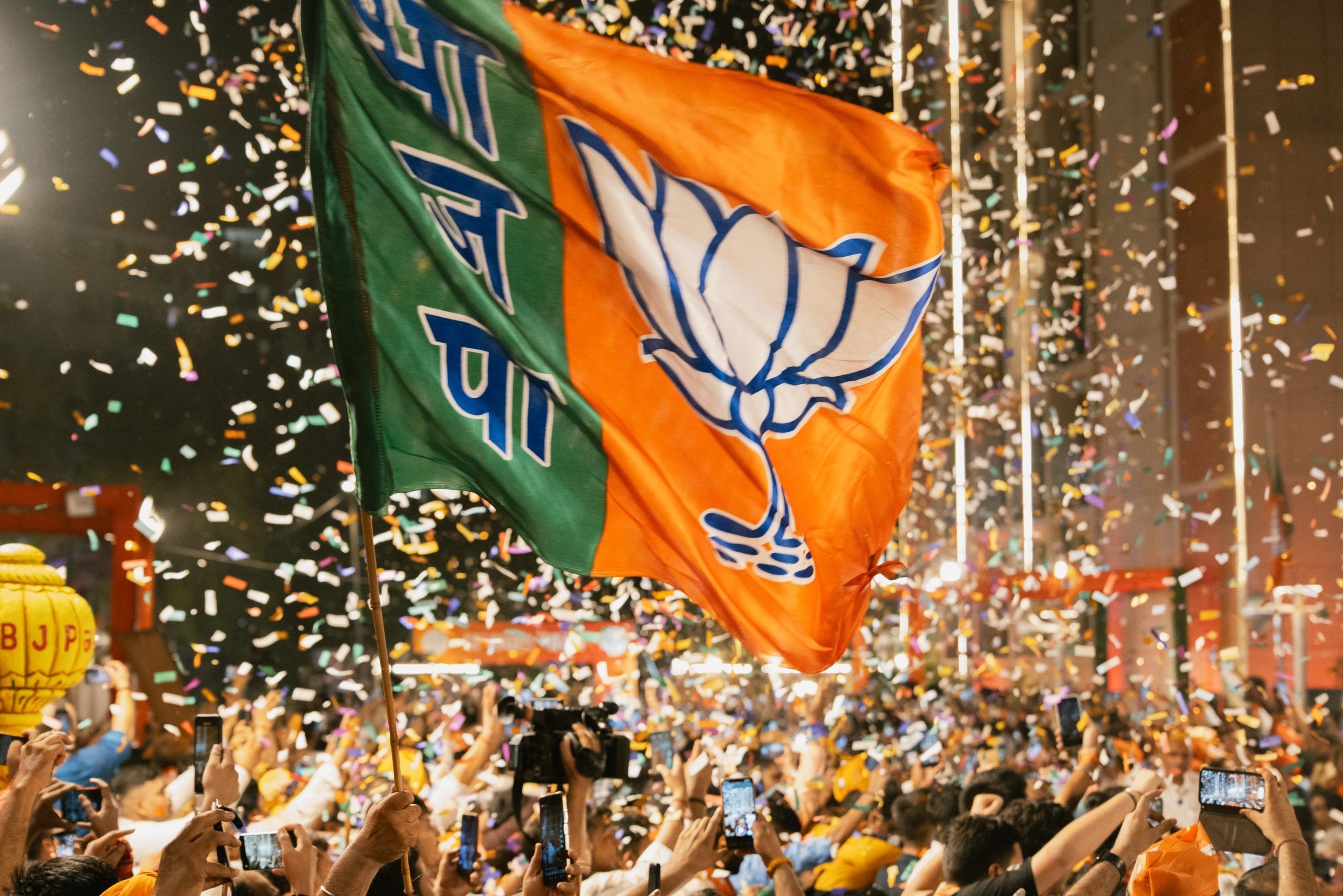Modi wins election, Party falls short of mandate Modi wins election, Party falls short of mandate