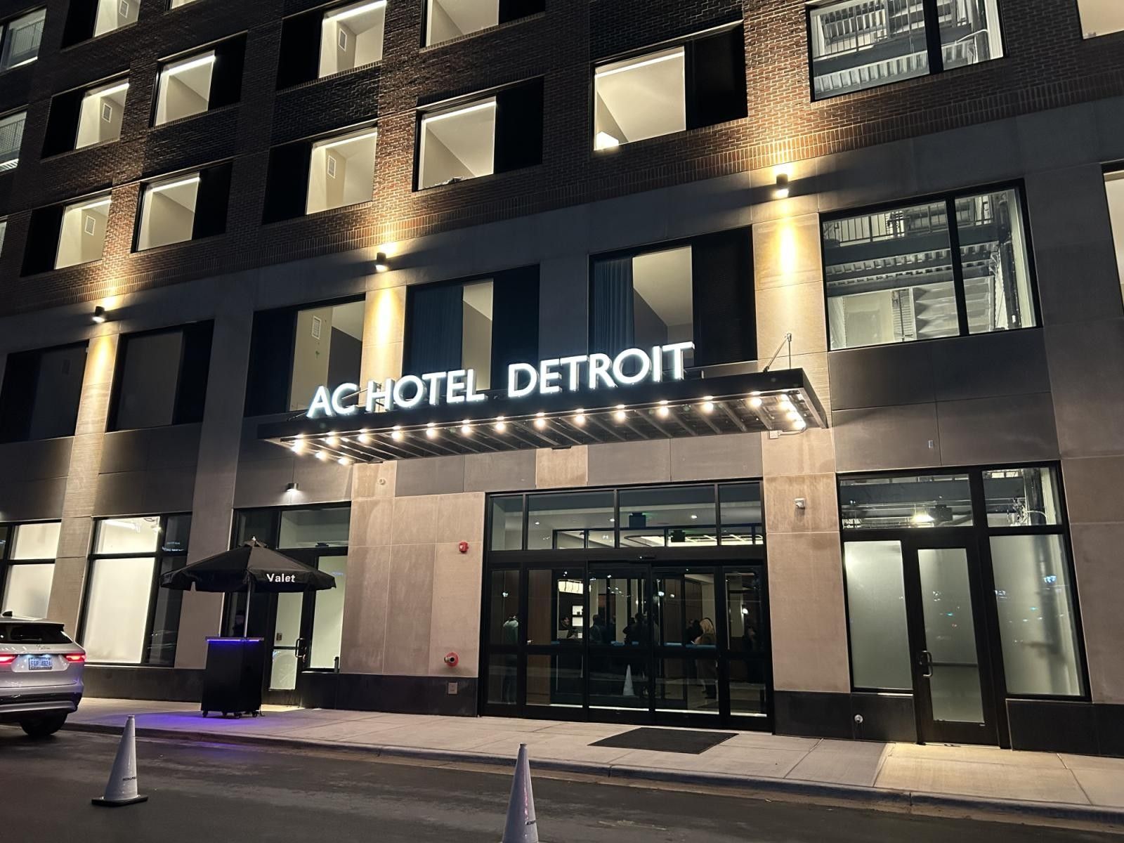 Peachtree & Roxbury Open New AC Hotel in Detroit – Luxury & Style